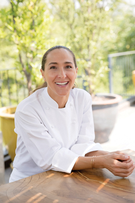 La chef mexicana Gabriela Cámara estrena clase de cocina en línea