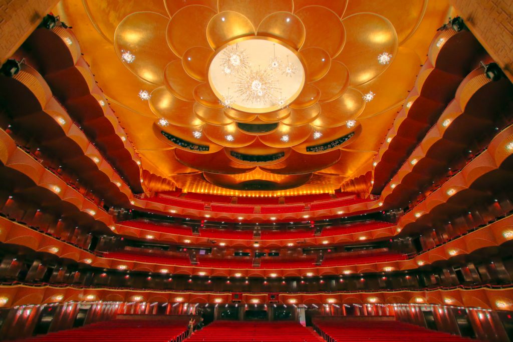 El MET Opera de Nueva York transmitirá un espectáculo gratis cada noche