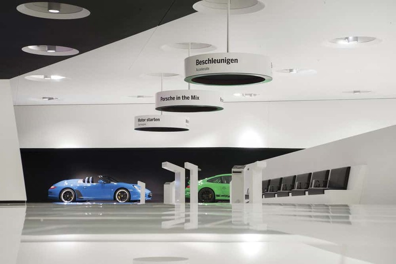 Museo Porsche un complejo futurista lleno de historia e interactividad