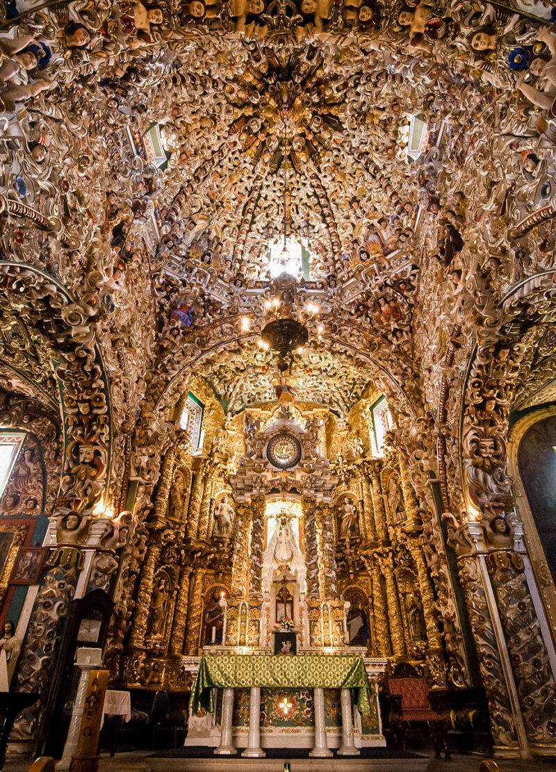 Iglesia de Santa María Tonantzintla, la única iglesia en Puebla con ...