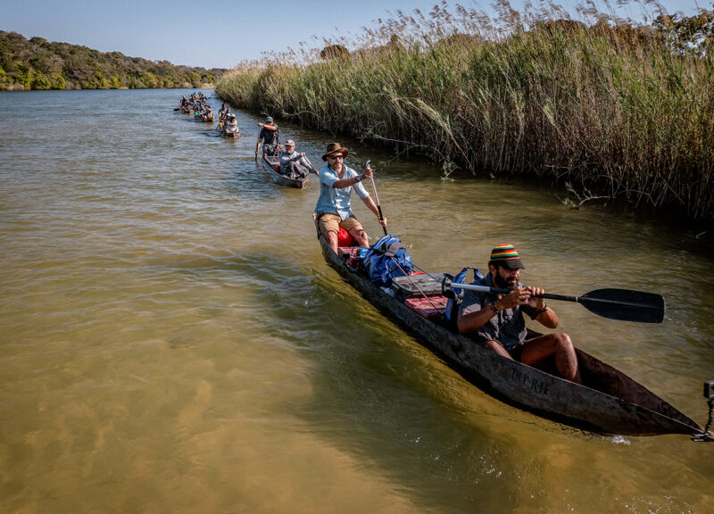 Steve Boyes y Kerllen Costa, director nacional en Angola del National ...