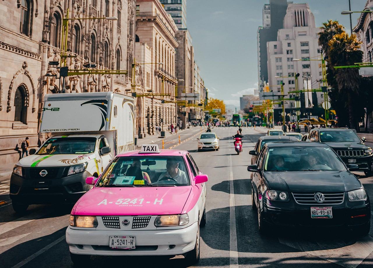 La ciudad con más taxis en el mundo está en México